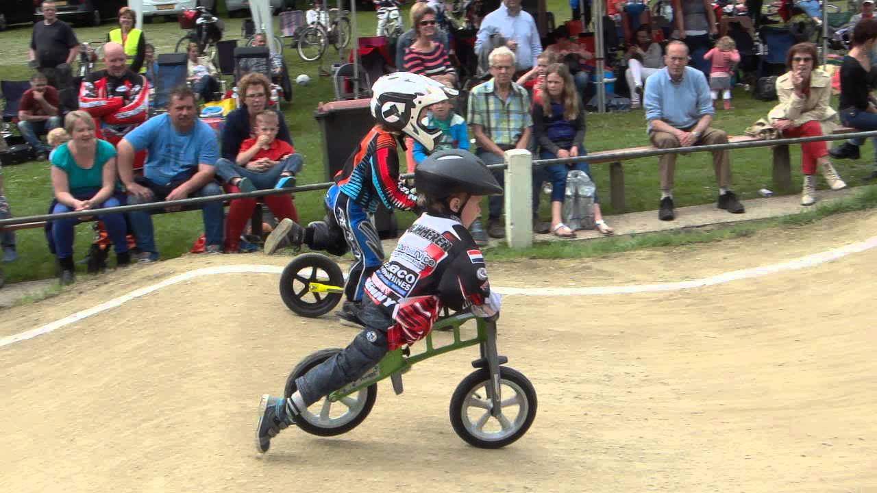 Jubileum wedstrijd. finale loopfiets, 3 jaar - YouTube