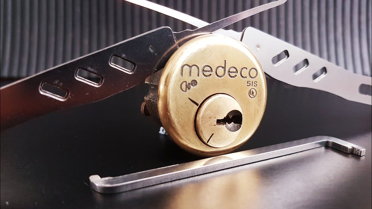 Medeco Biaxial 51S picked & gutted - YouTube