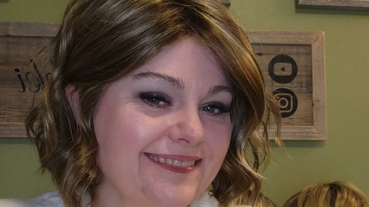 PSA Be careful opening your oven up while wearing a wig. - YouTube