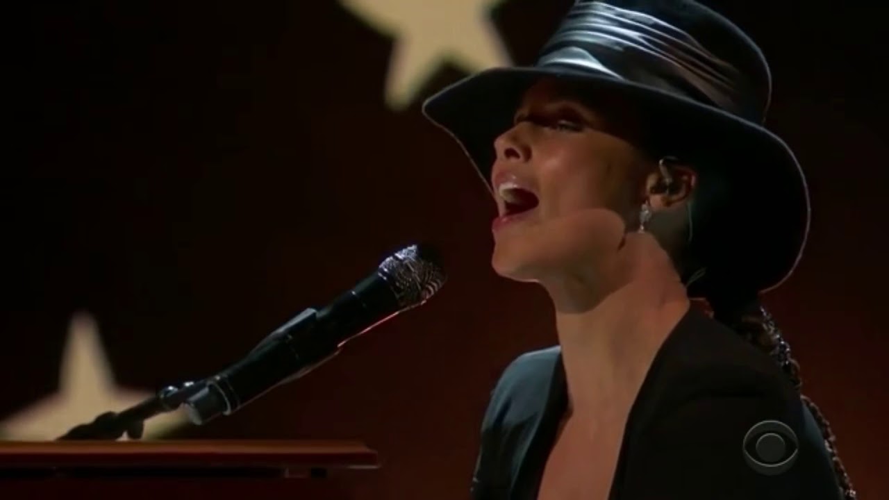 Alicia Keys performance Grammy’s 2019 - YouTube