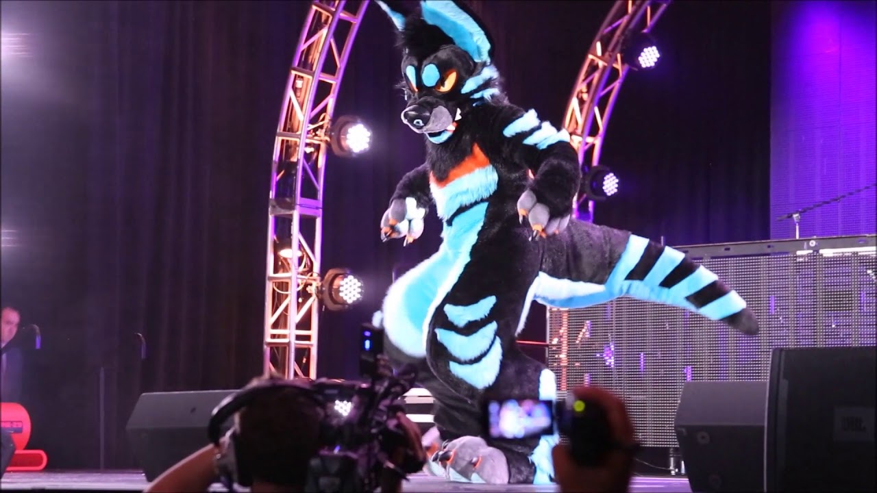 Raze - BLFC 2018 Fursuit Dance Competition - YouTube