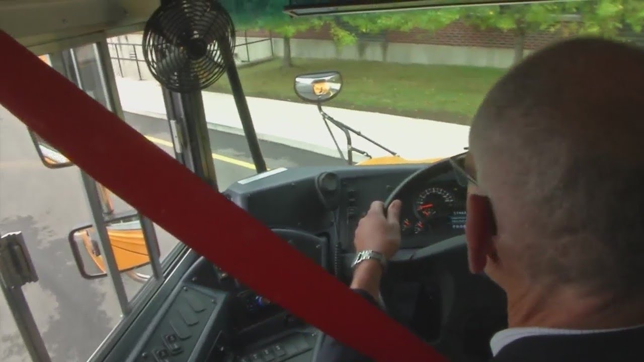 Lake Shore Schools are going green, as they get the first electric school bus in WNY - YouTube