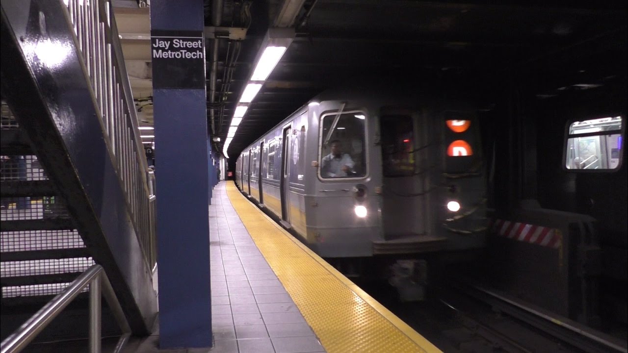 NYC Subway HD 60 FPS: Kawasaki R68A School Car @ Jay Street - Metrotech ...