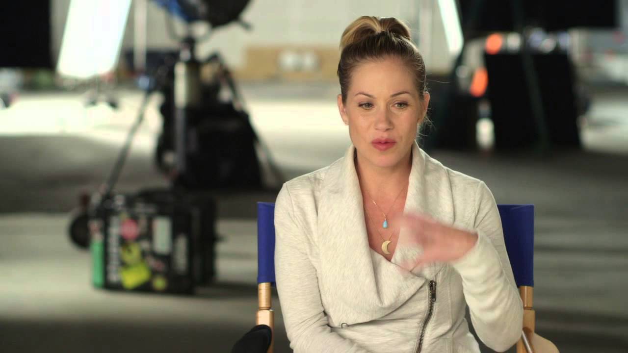 Vacation: Christina Applegate "Debbie Griswold" Behind the Scenes Movie ...