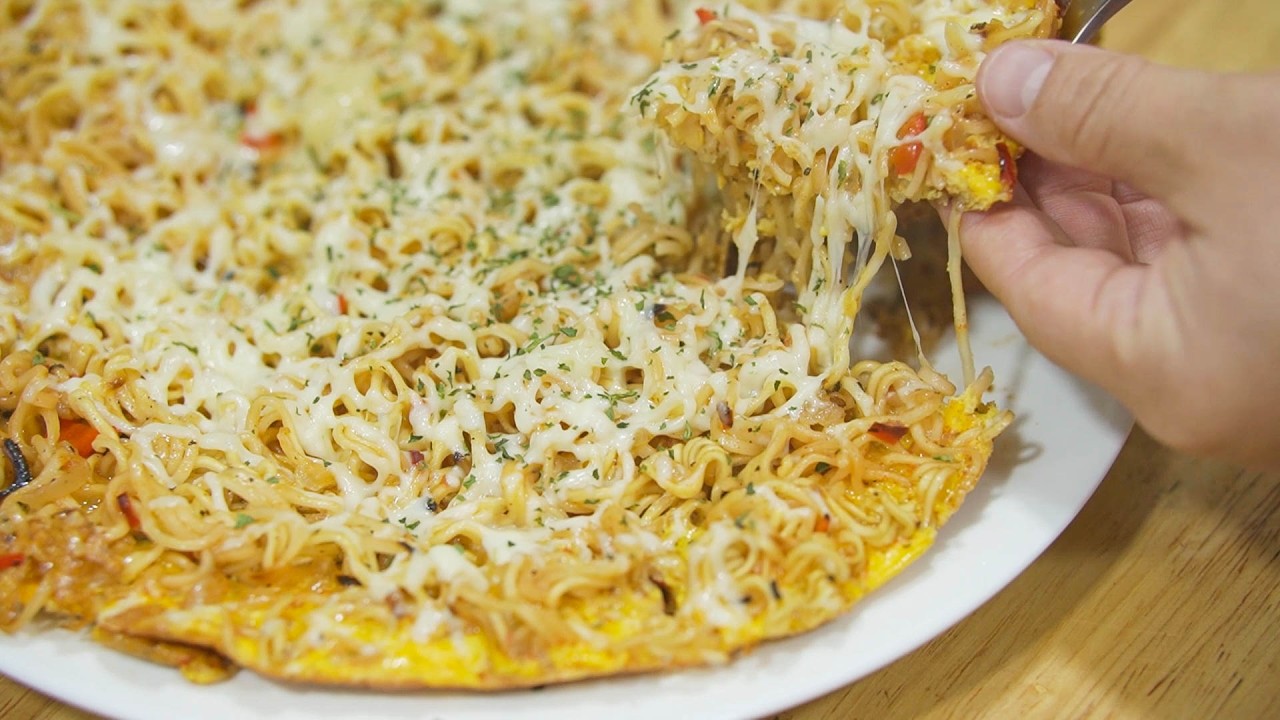 This instant noodle recipe is so good, I make it every week! It's quick ...