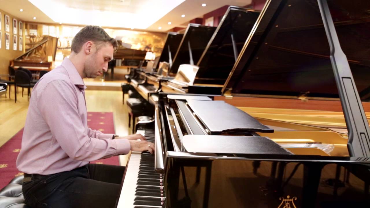 Andrew Rumsey playing 'Say something I'm giving up on you' - YouTube