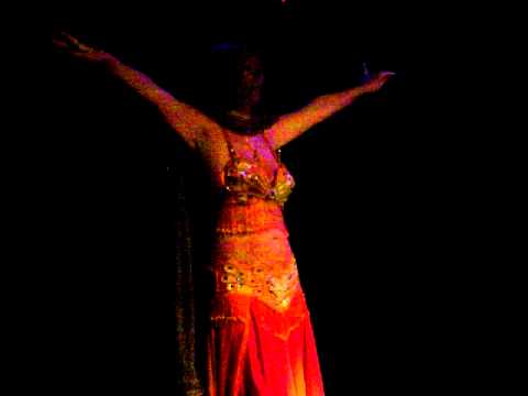Belly Dancing 056.MPG