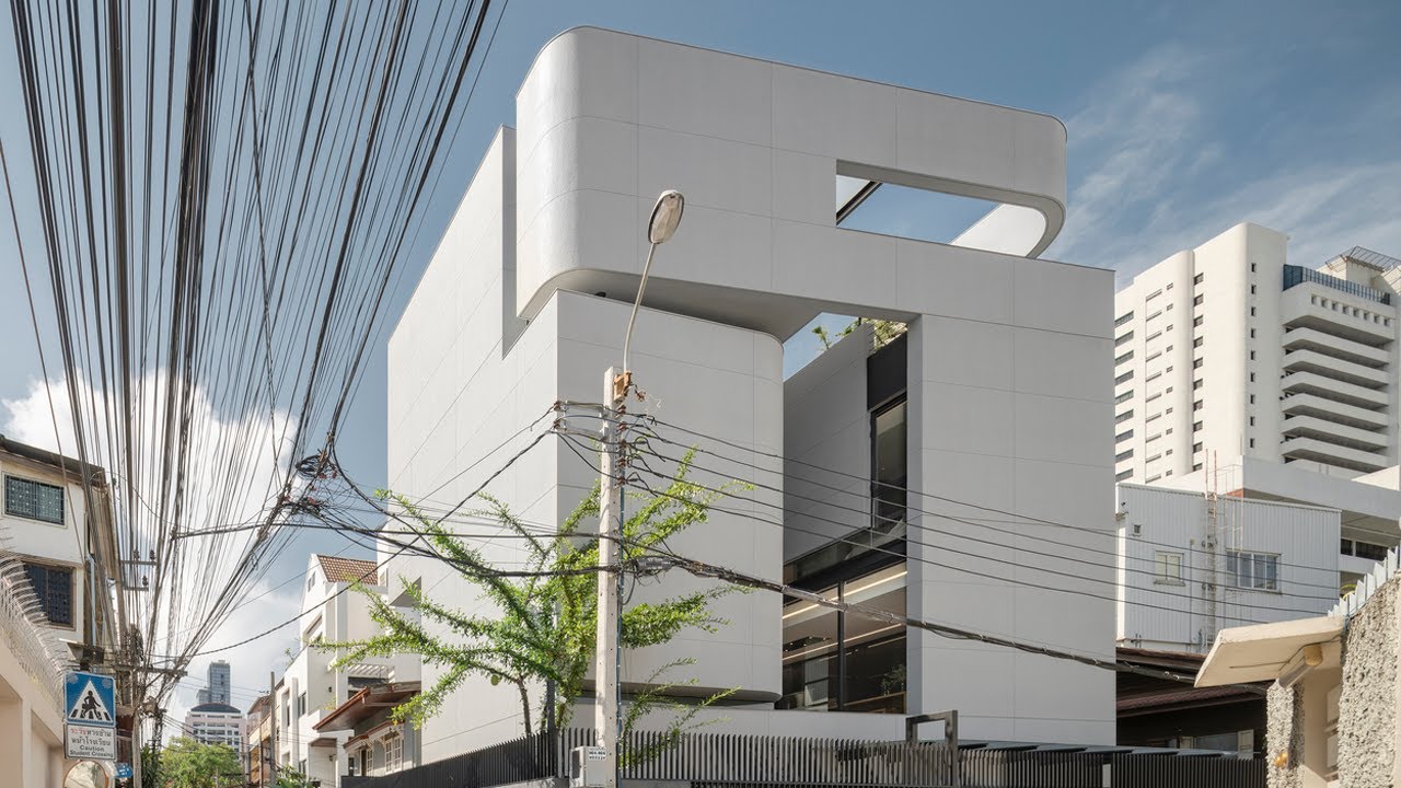 55 Sathorn House / Kuanchanok Pakavaleetorn Architects (Khet Sathon ...