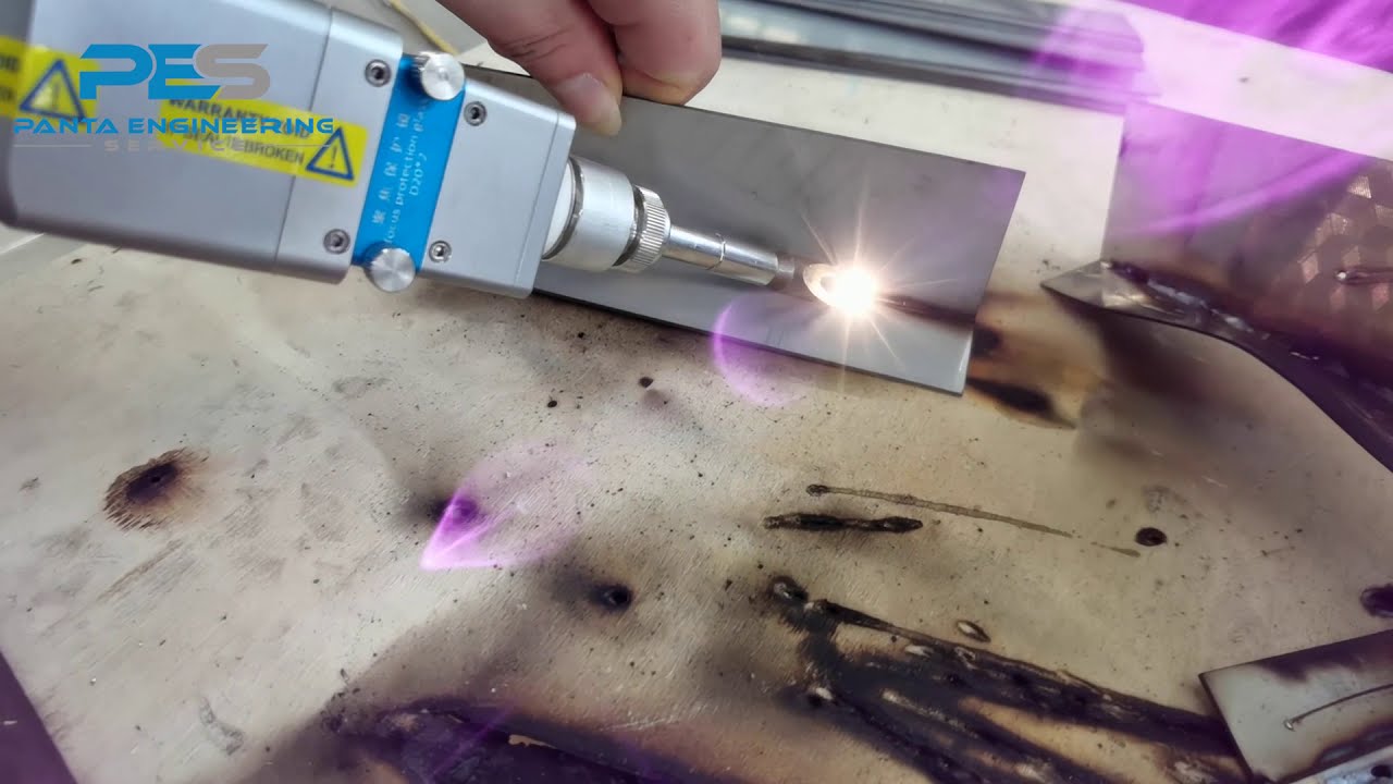 The laser welding machine with wobble welding head - YouTube