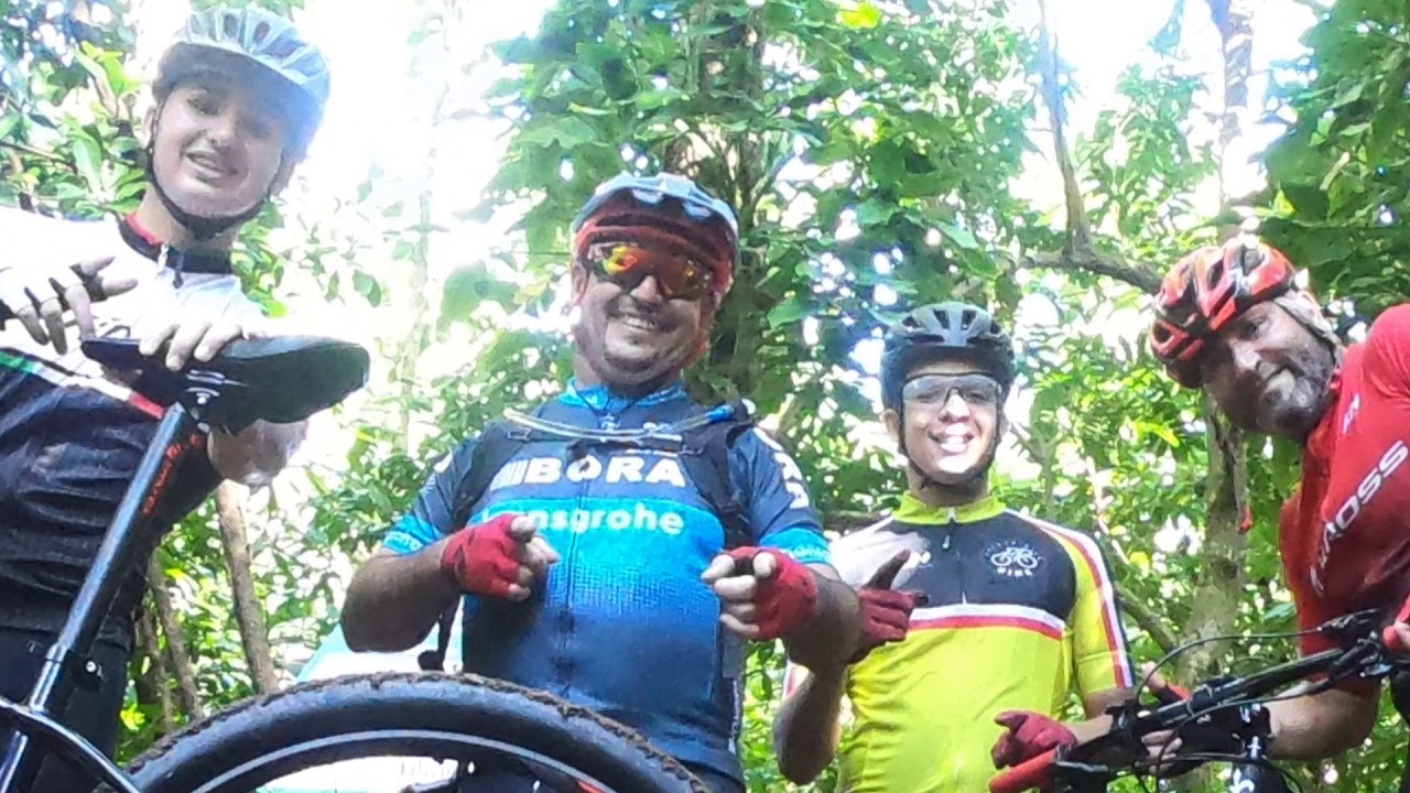 CARLITOS 3D ....EN MONAGAS CON LOS QUEDAOS MTB PR - YouTube