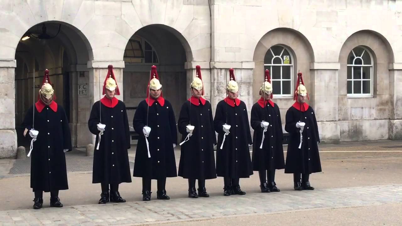 London guards 2016 - YouTube