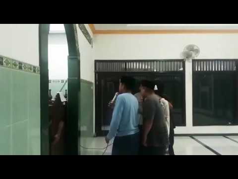 Kreatif Membangunkan SAHUR WARGA LARANGAN-GRESIK || Vocal: Deva Arya