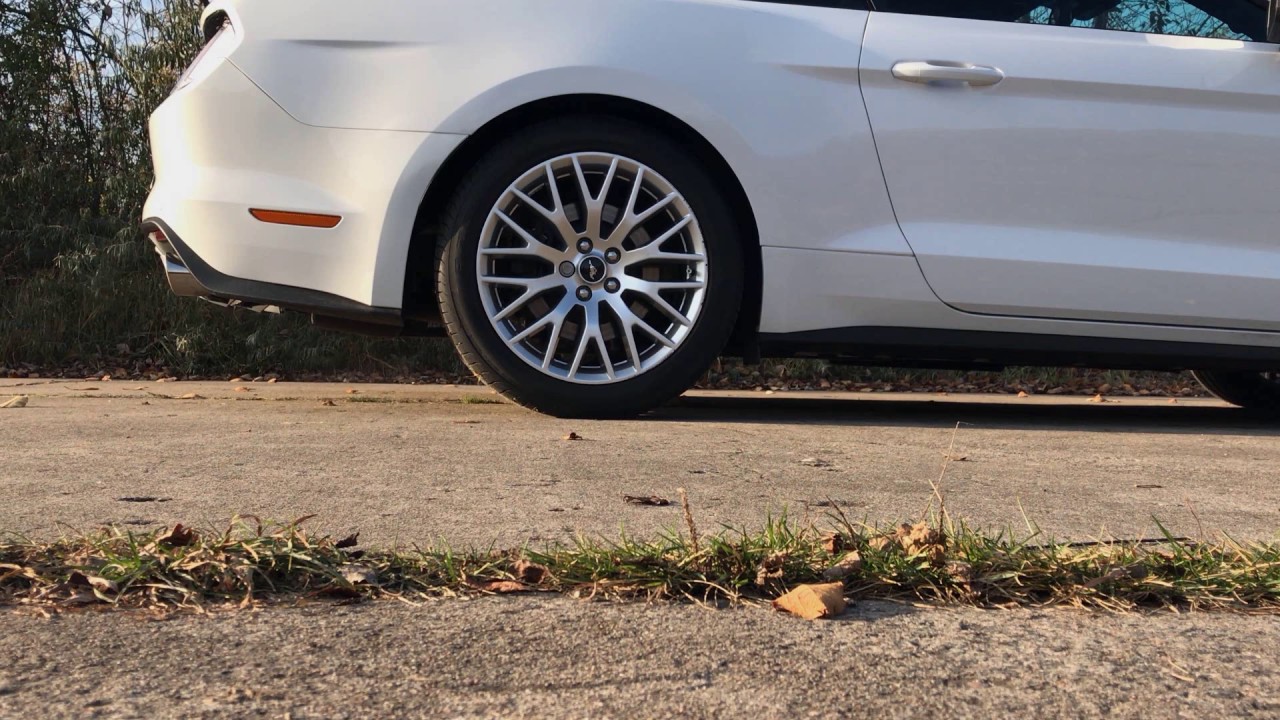 Ford Mustang GT Line Lock - YouTube