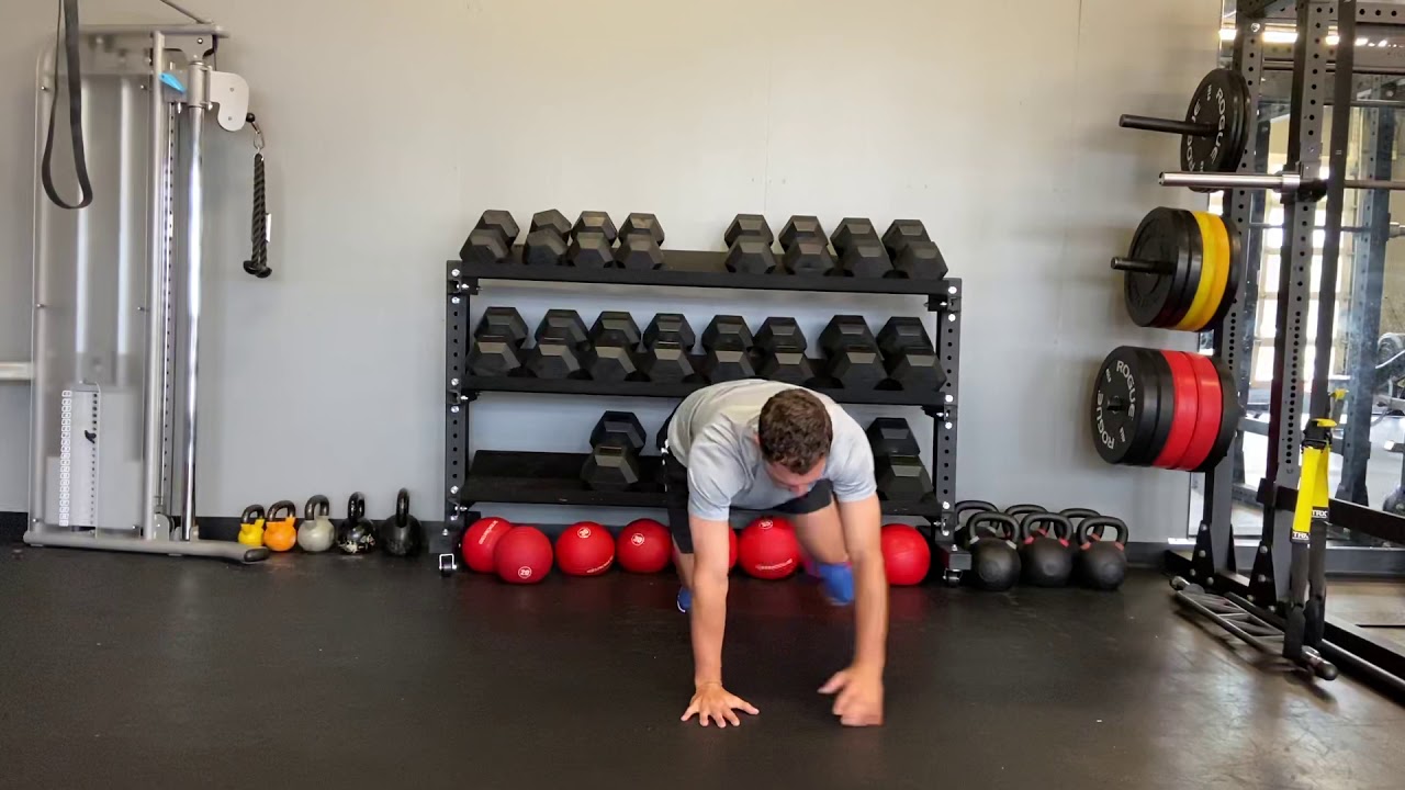 Lateral bear crawl - YouTube