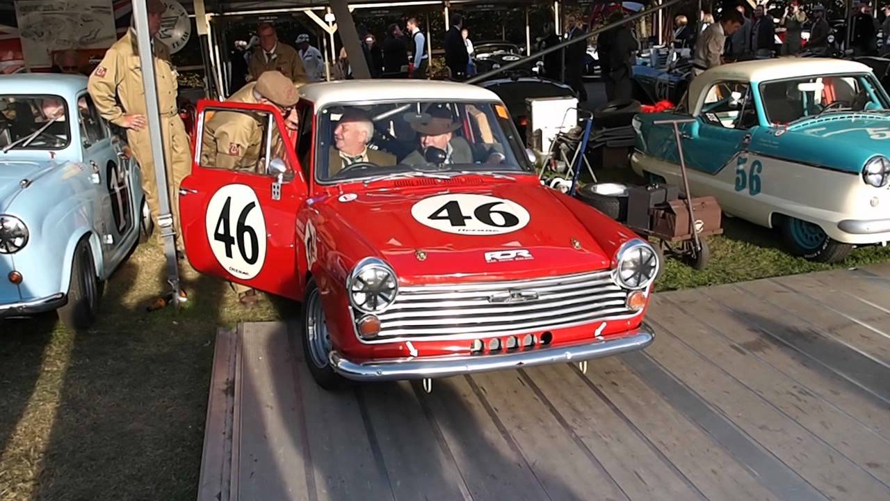 Rae Davis Racing Austin A40 at Goodwood Revival 2012 - YouTube
