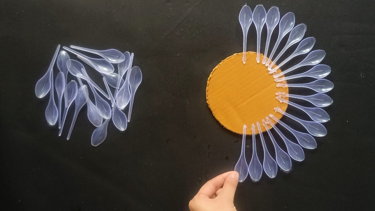 Beautiful Wall Hanging Craft Using Plastic Spoons / Paper Craft For ...