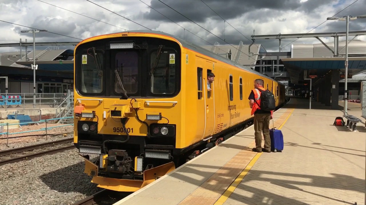 Network Rail Class 950001 (150/1) at Reading *HD* - YouTube