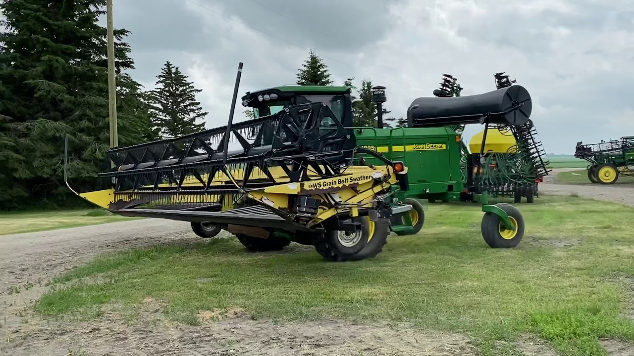 SOLD Lot 78 JD 4895 swather w/30’ Honeybee head Mount Hope Farms Aug ...