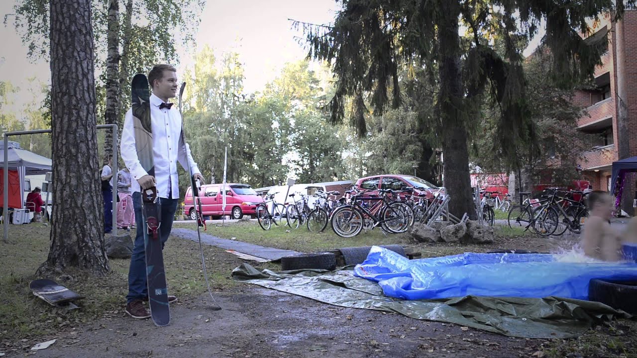 Skipoli - Kaukana kaikesta - YouTube