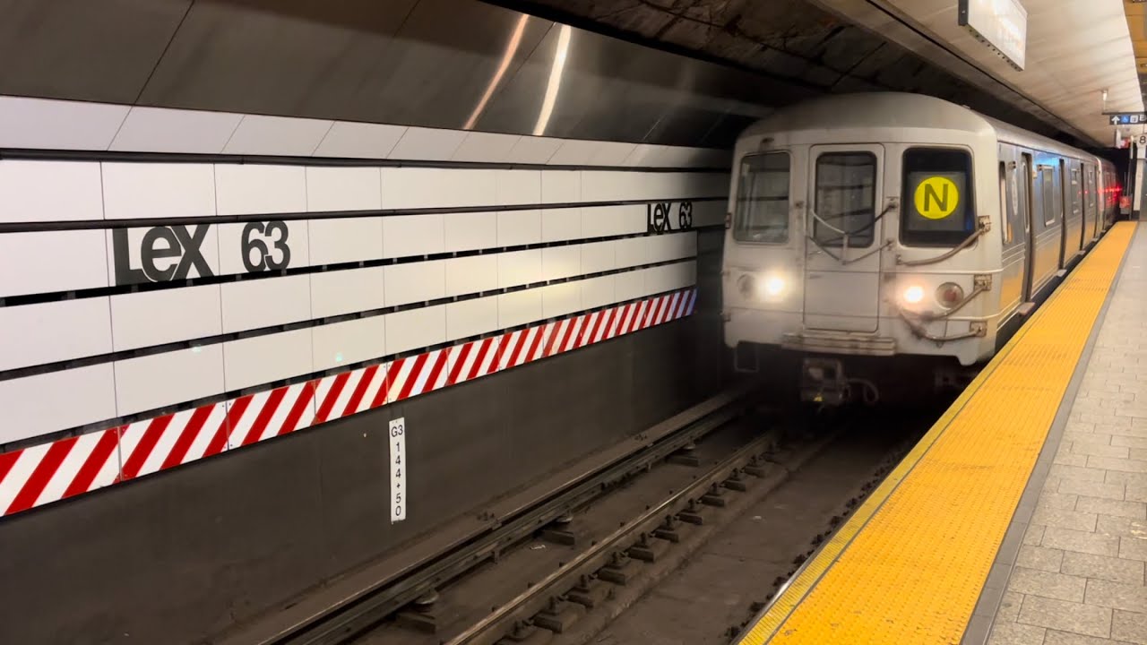 MTA Special: Two R46 Rerouted (N) Trains Southbound At Lexington Avenue ...