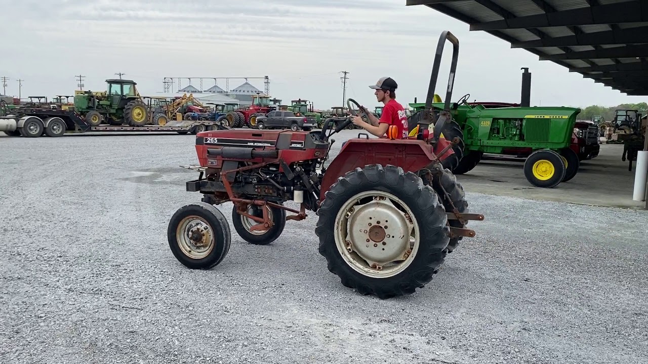 Case IH 265 Offset - YouTube