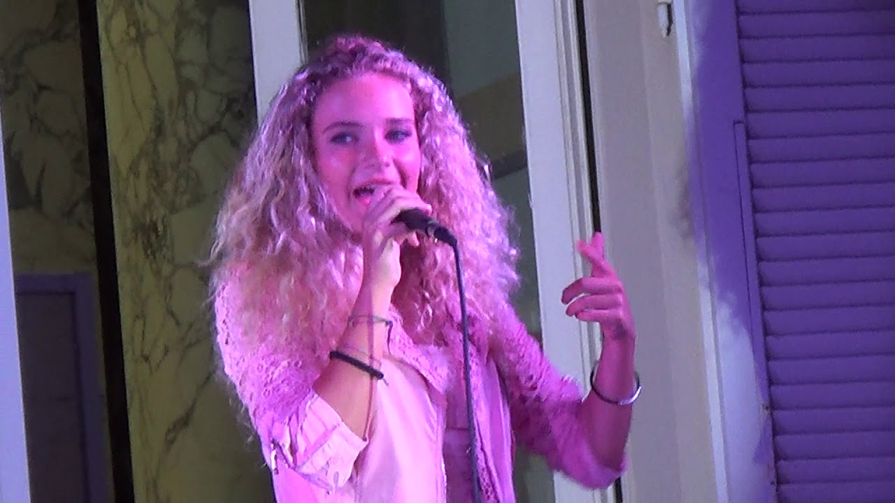 Queen - The show must go on - Serena Rigacci (Cover) - YouTube