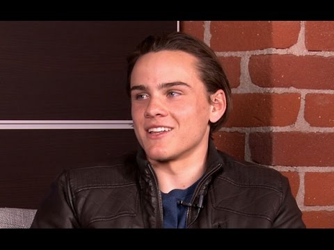 Colony's Alex Neustaedter Teases Bram's Upcoming Story Arc, Crazy ...