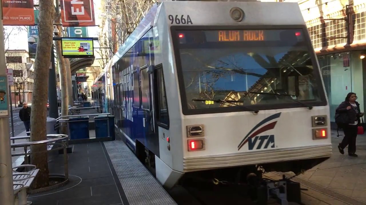 [VTA Light Rail] Alum Rock Train Arriving at Santa Clara - YouTube