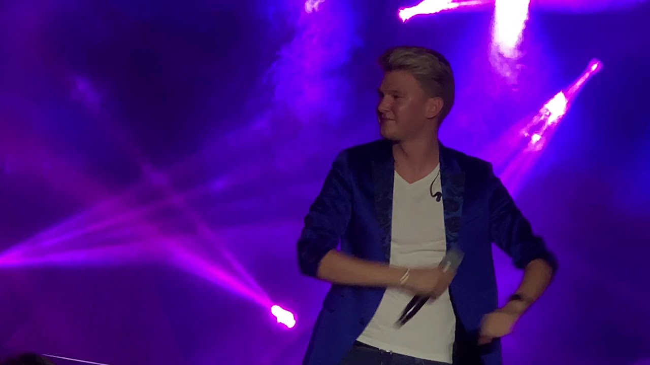 Robin LEON - Die Sterne von Paris - Live 14.06.2019 Robin Leon Fest ...