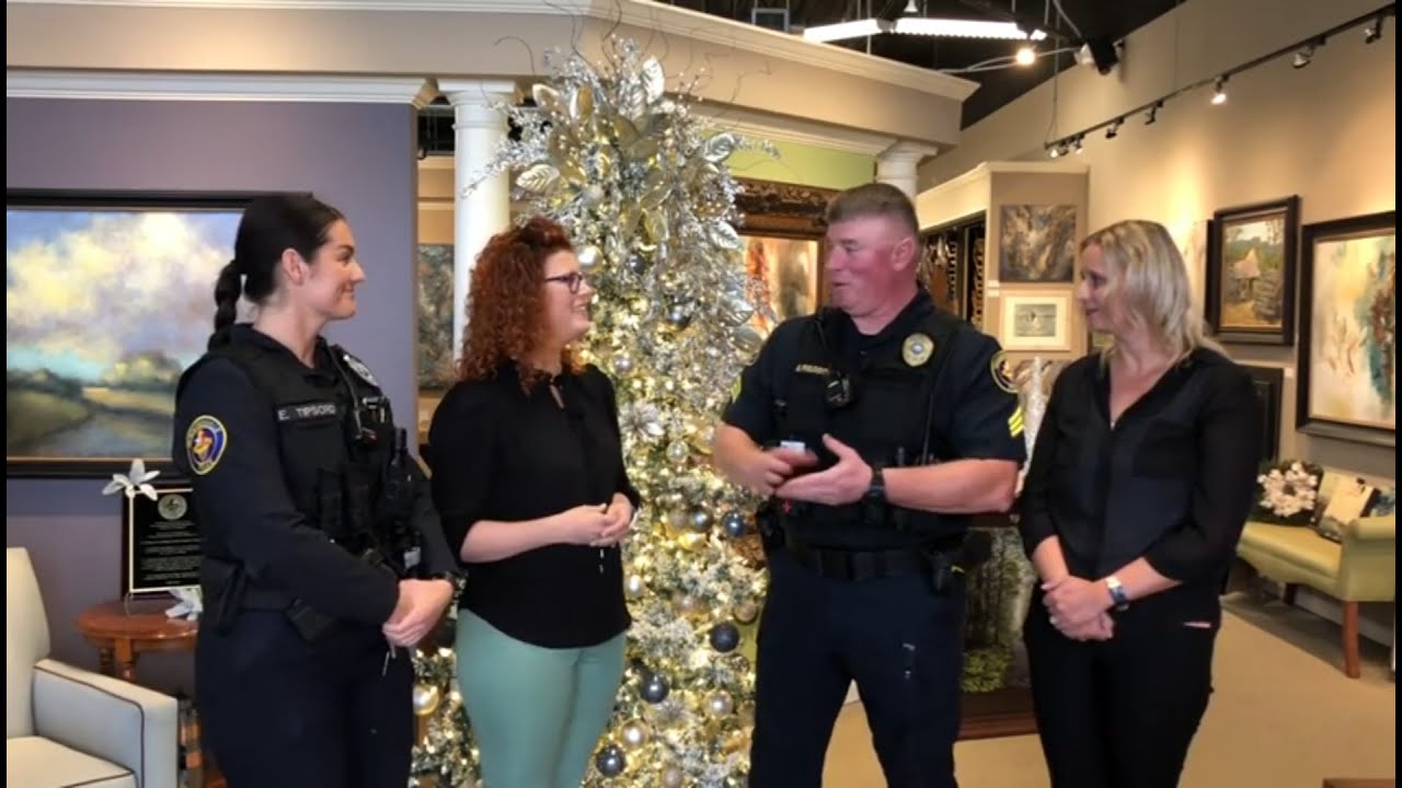 2022 “Santa Cop” Toy Drive - YouTube