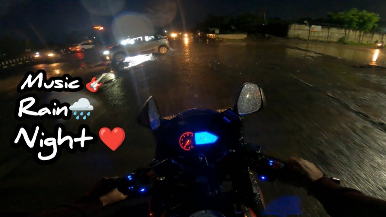 Night ride in rain on pulsar 220f 😍 #rain #music #pulsar220 #bajaj # ...