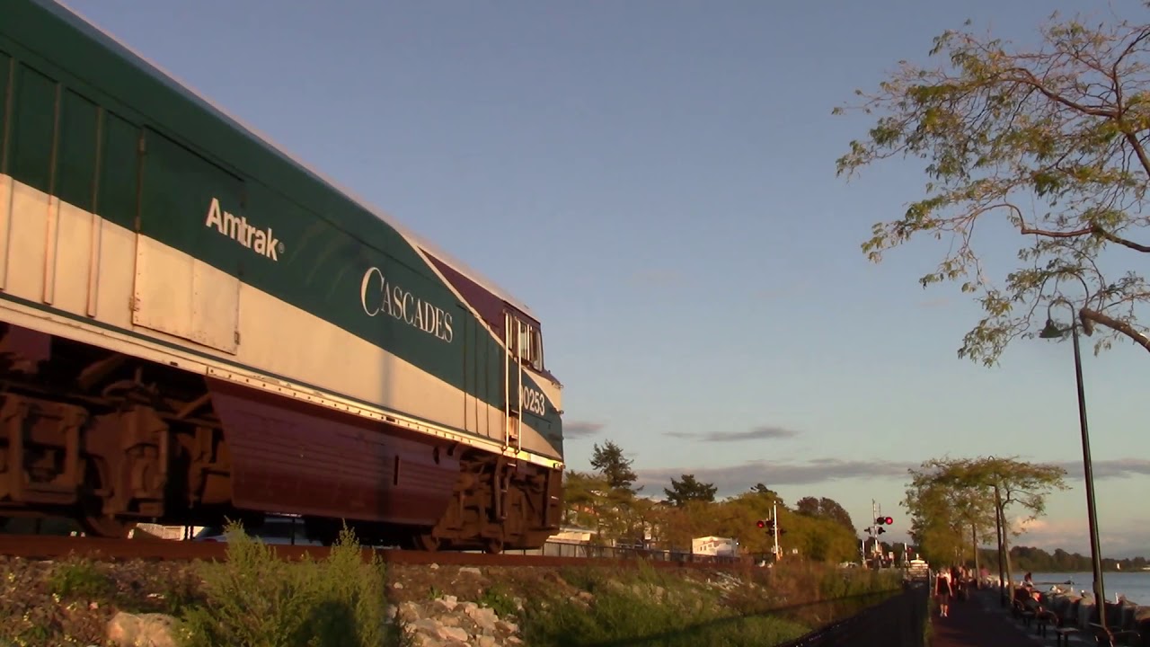 Trains BC 2019: Amtrak Cascades 519 @ White Rock Canada 18SEP19 F40PH ...