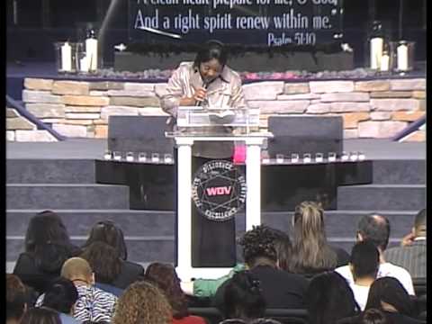 Pastor Monica preaching at Detroit World Outreach Center - YouTube