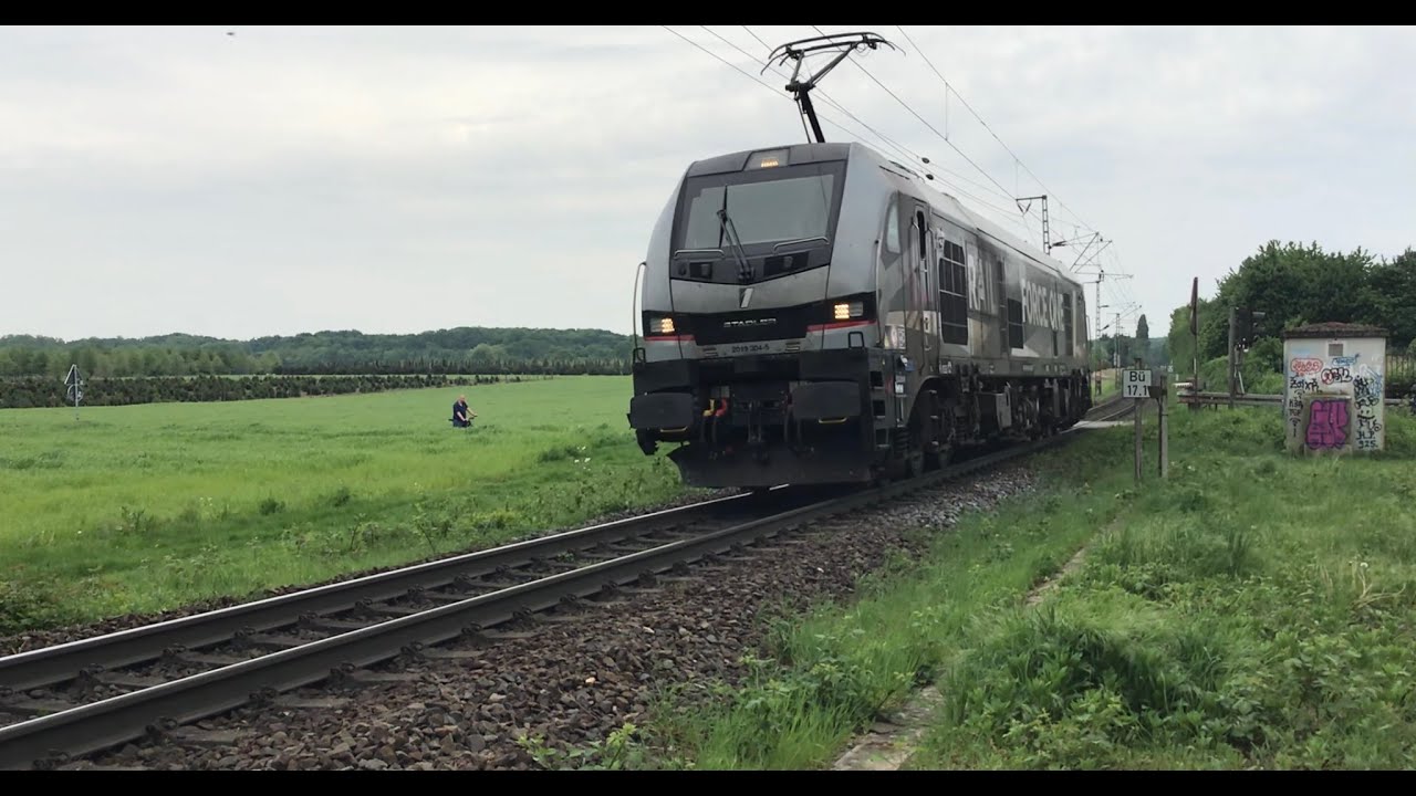 Euro9000 Hybrid locomotive 2019 304-5 Rail Force One( RFO) at ...