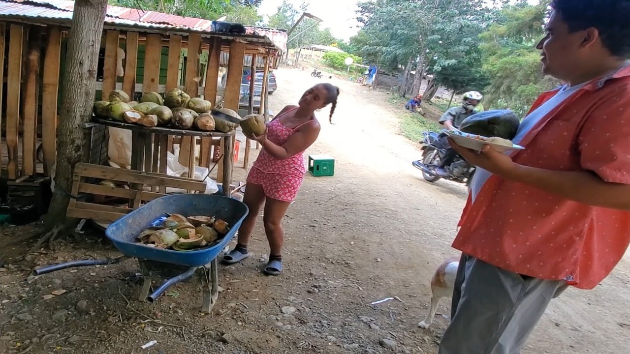 LOS COLMADOS TIPICOS DE LOS CAMPOS DEL SUR EN AZUA RD - YouTube