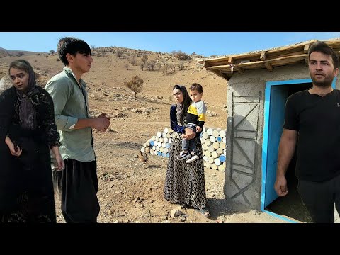 Renovation and sewing. Capable hands for two purposes. 