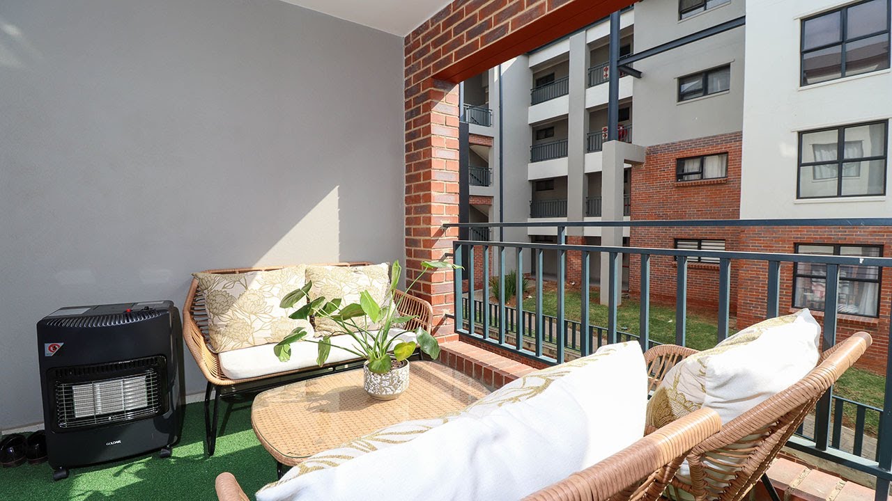 Upmarket, secure Lock-up-and-go! - YouTube