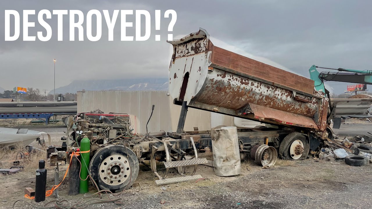 DESTROYING A DUMP TRUCK!? - 1996 International dump truck tear down N14 ...
