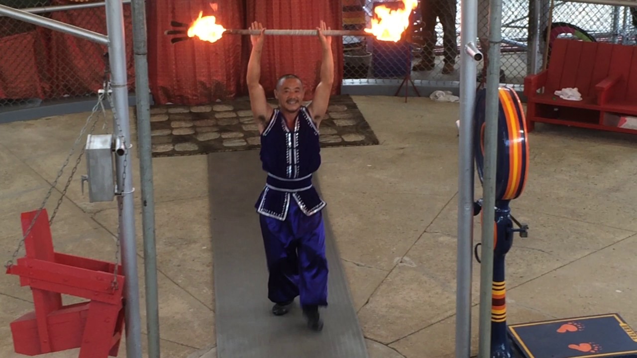 Yandong Chinese Acrobatic Troupe - Fire Dancing - YouTube