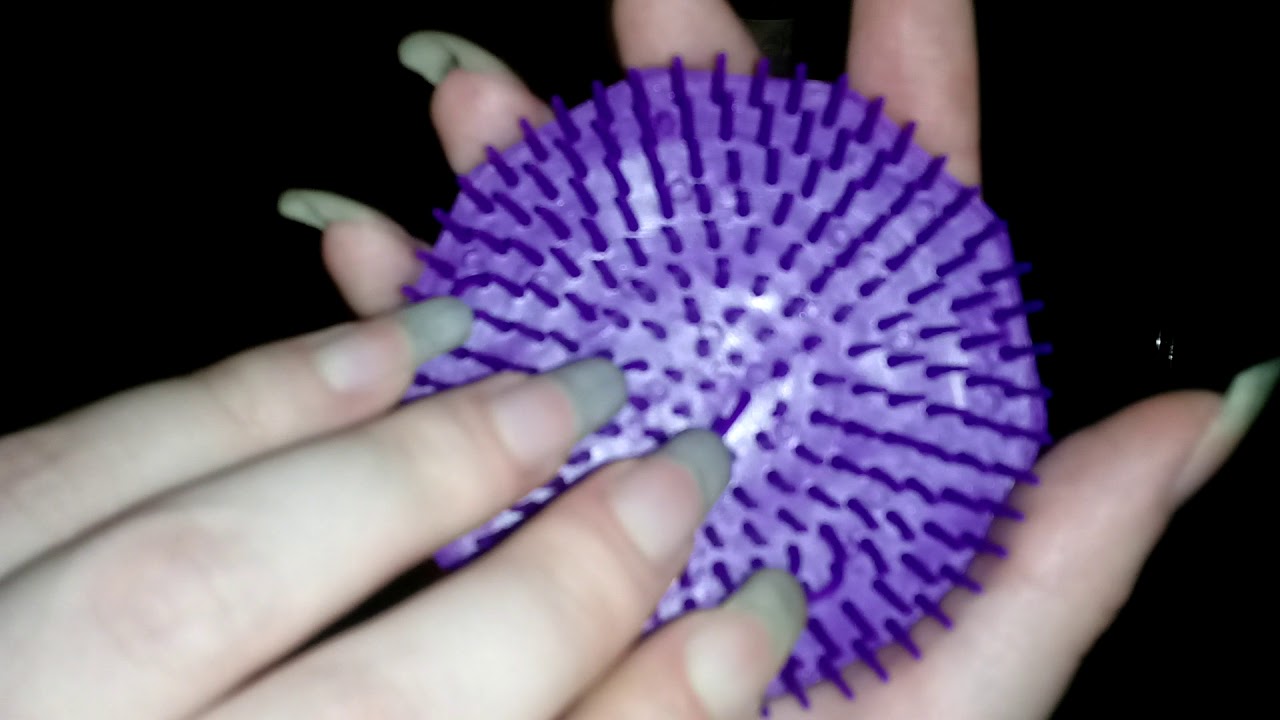 long natural nails scratching - YouTube