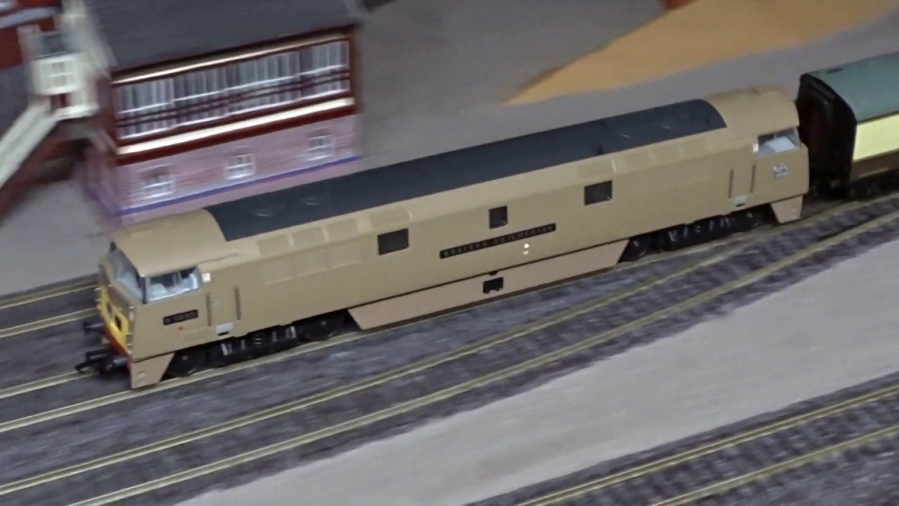 Heljan 5213 aka D1000 Western Enterprise with plates and crests from ...