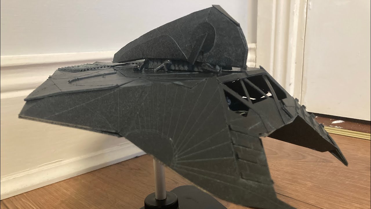 Independence Day/ ID4 alien attacker build - YouTube