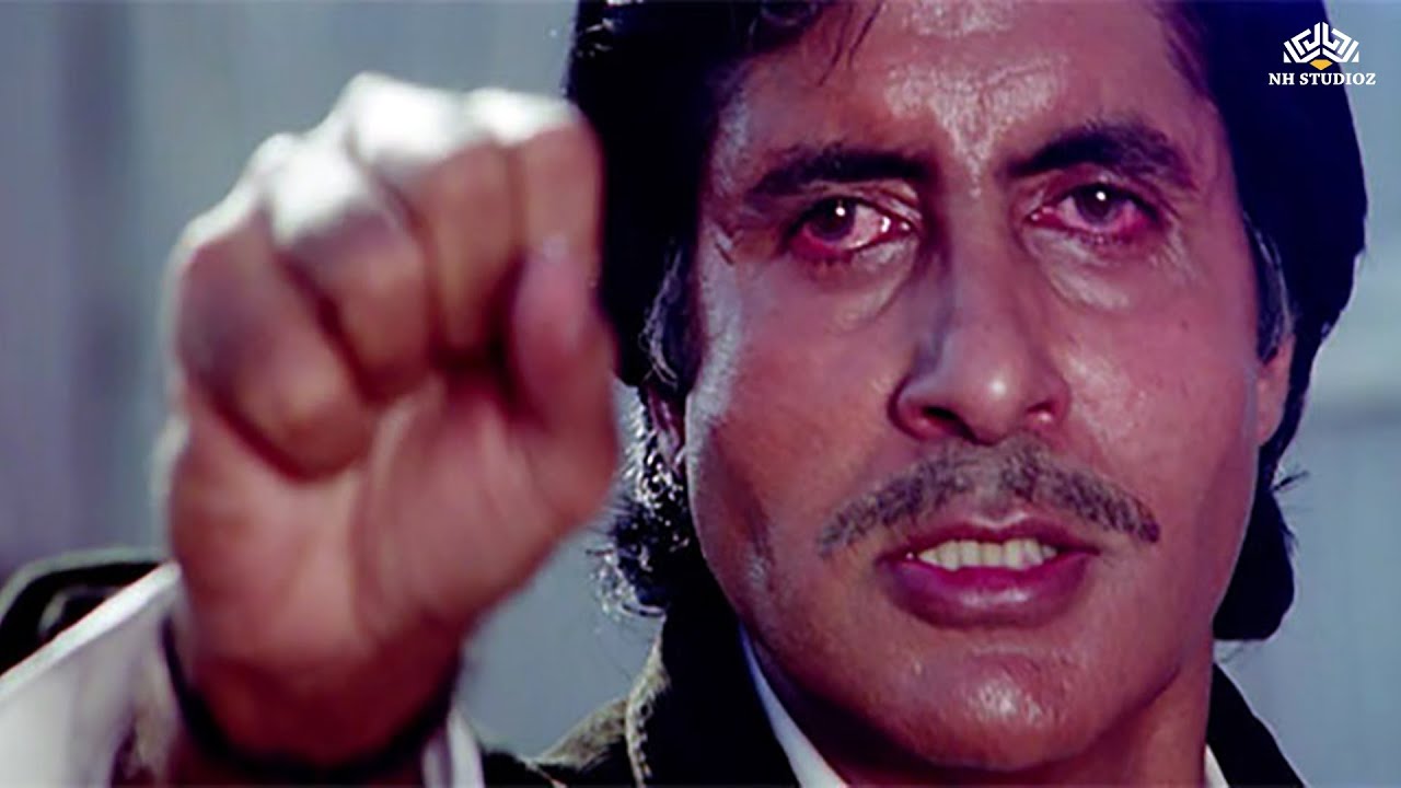 Ungliyaan kaant dene se haath nahi kat jaata | Amitabh Bachchan | Hum Movie Action Scene - YouTube