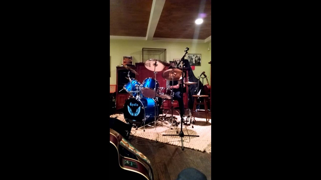 Dylan drumming Foo Fighters - YouTube