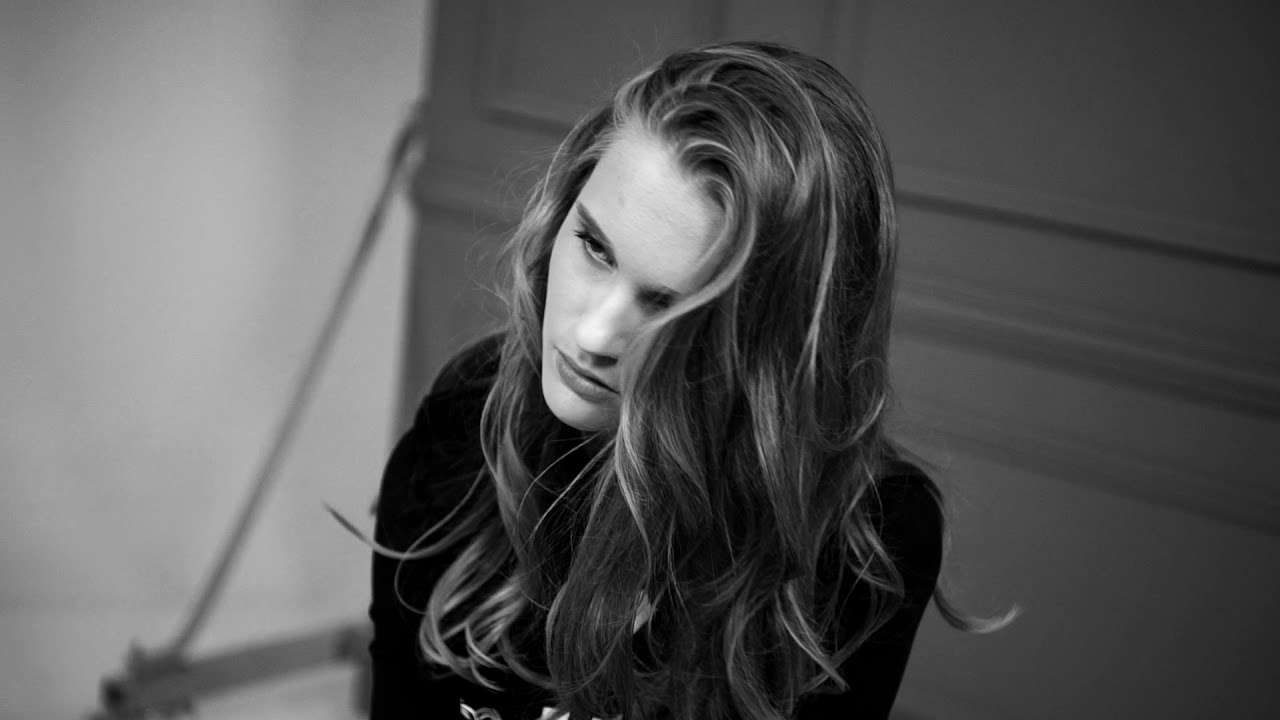 Julia Allert - Liuba Bux modelling - YouTube