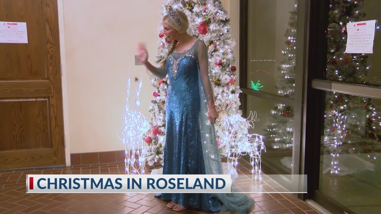 Christmas in Roseland Week 2 - YouTube