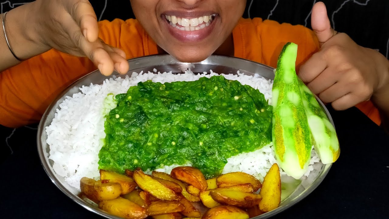 EATING ZERO OIL CABBAGE SABJI POTATO FRY WITH RICE CUCUMBER। EATING ...