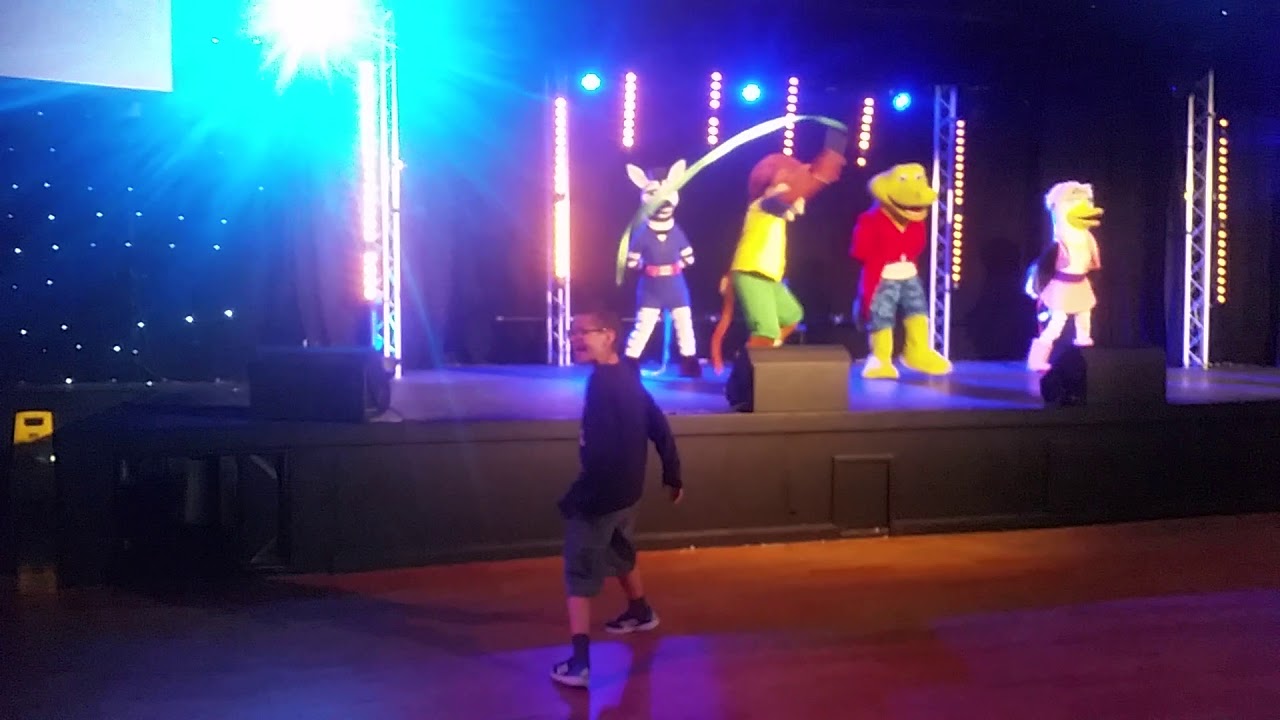 The Croc crew greatest showman - YouTube