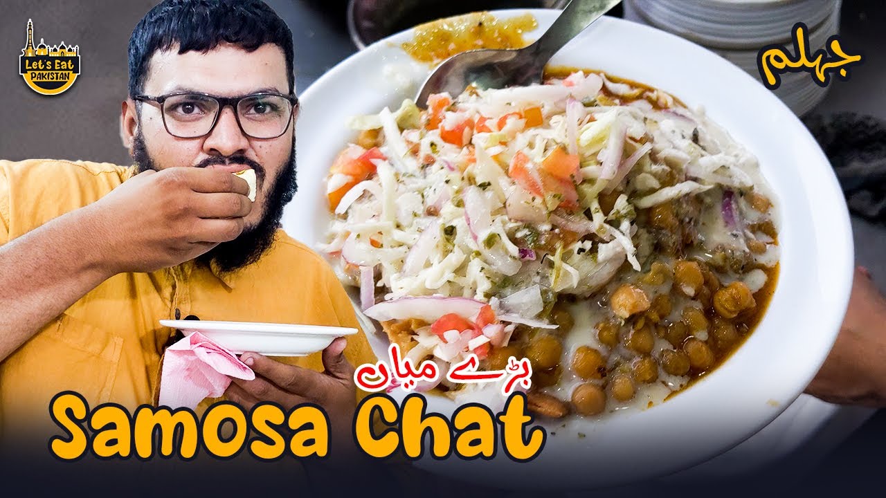 Jhelum Famous Bary Mian Samosa Chaat - Jhelum Street Food - Pakistan ...