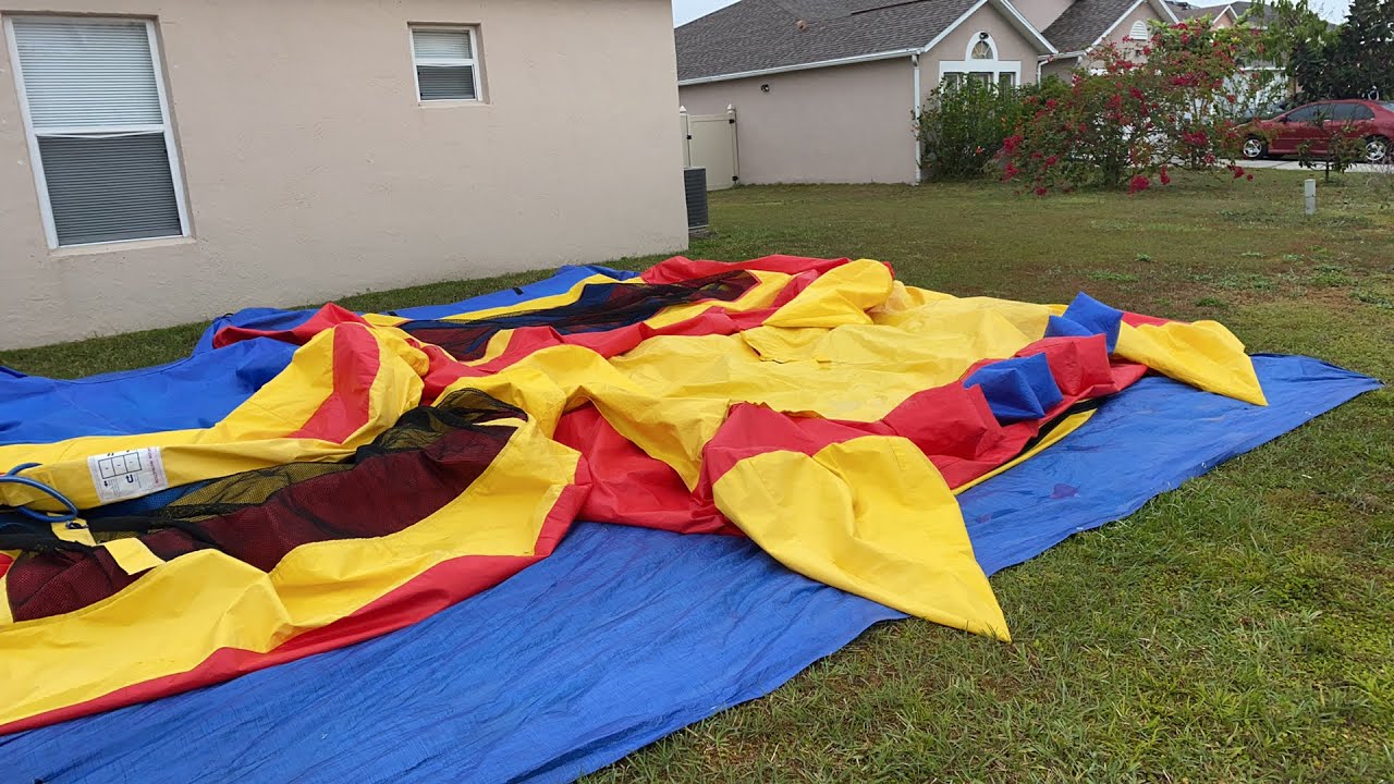 Bounce house combo roll roll up - YouTube